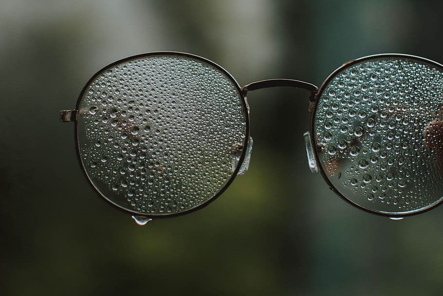 5 Effective Ways to Stop Your Glasses and Goggles from Fogging